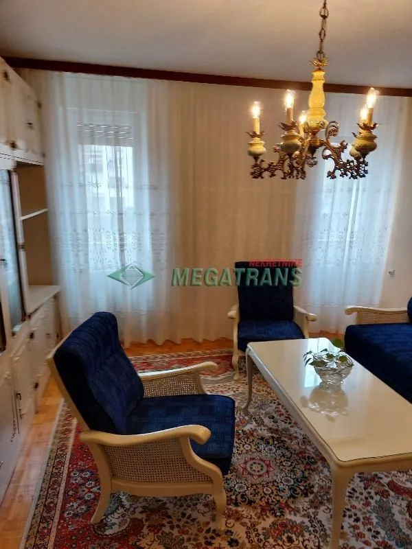 Izdavanje, trosoban stan, 81m2, Bulevar Oslobodjenja, Novi Sad, Novi Sad