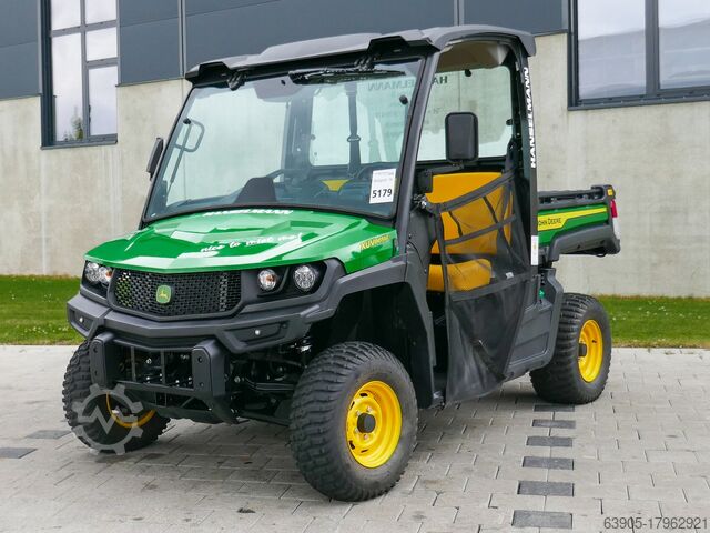 Traktor
John Deere Gator XUV865M