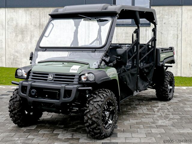 Traktor
John Deere Gator XUV855M S4