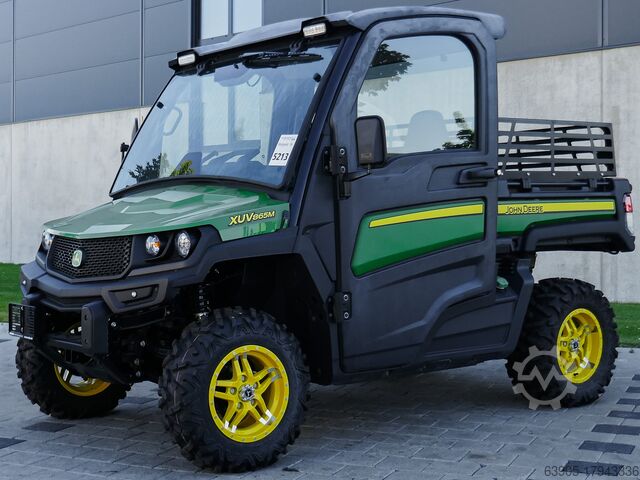 Traktor
John Deere Gator XUV865M