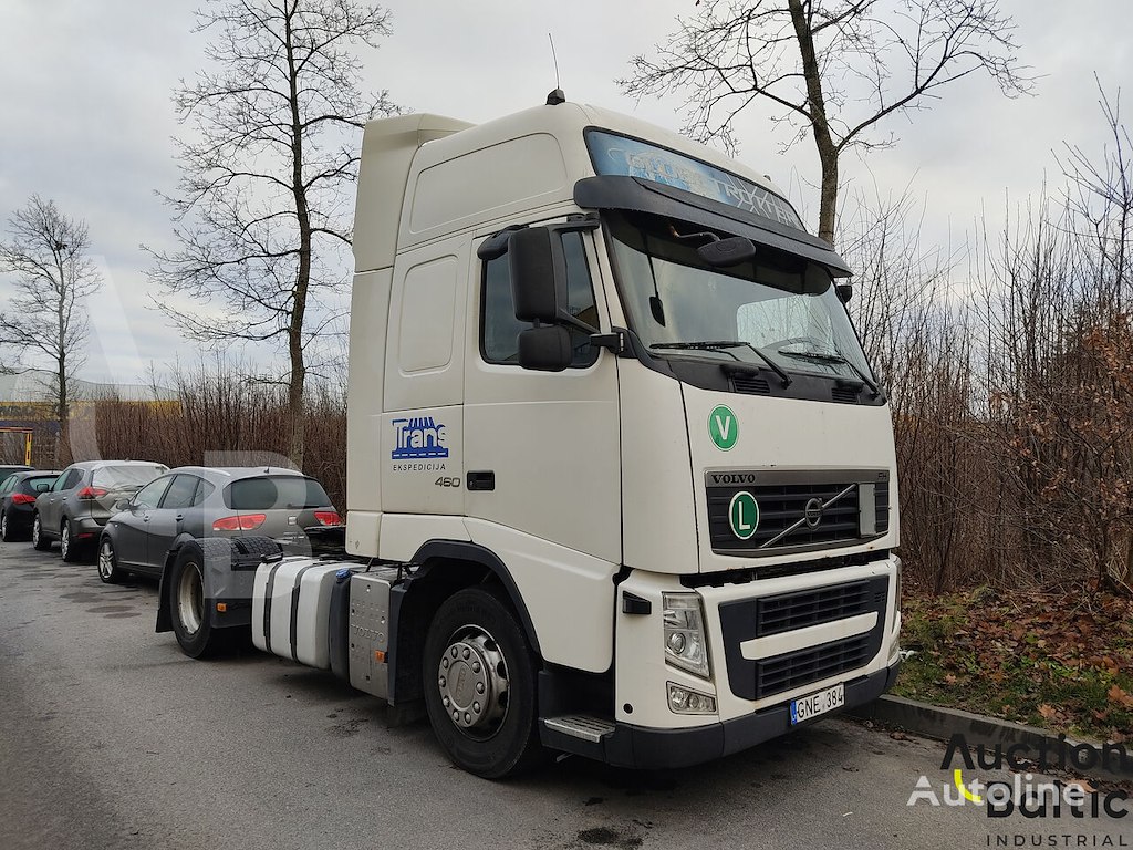 Prodaje se Volvo FH 42T tegljač na aukciji