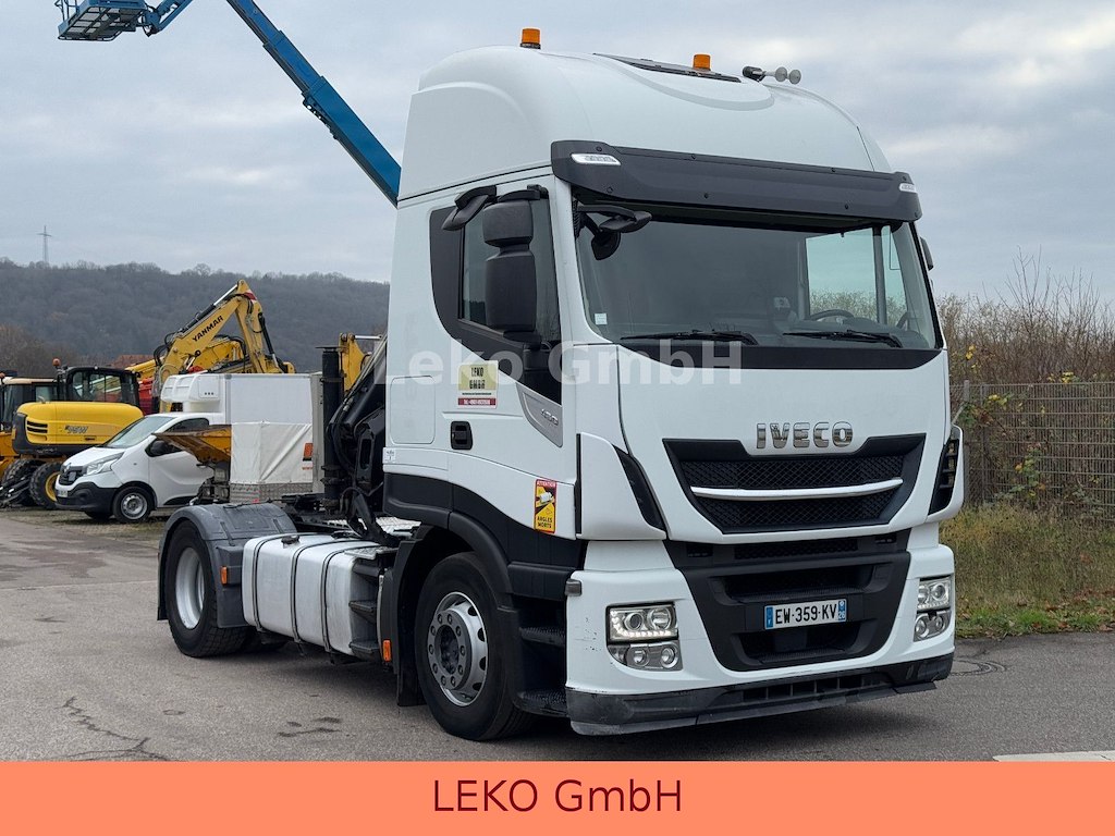 IVECO 19.460 tegljač