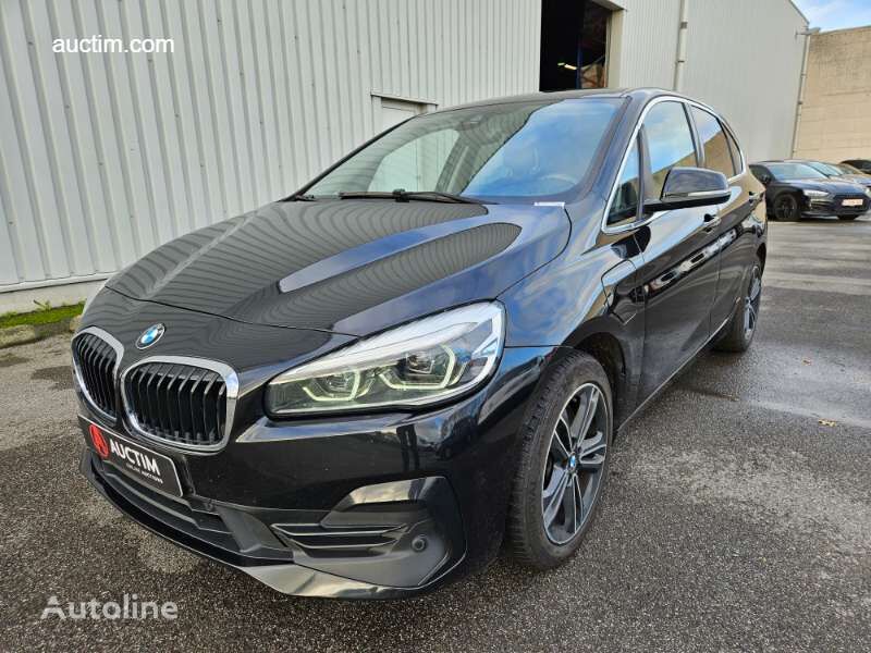 Prodaje se BMW 225 XE karavan na aukciji