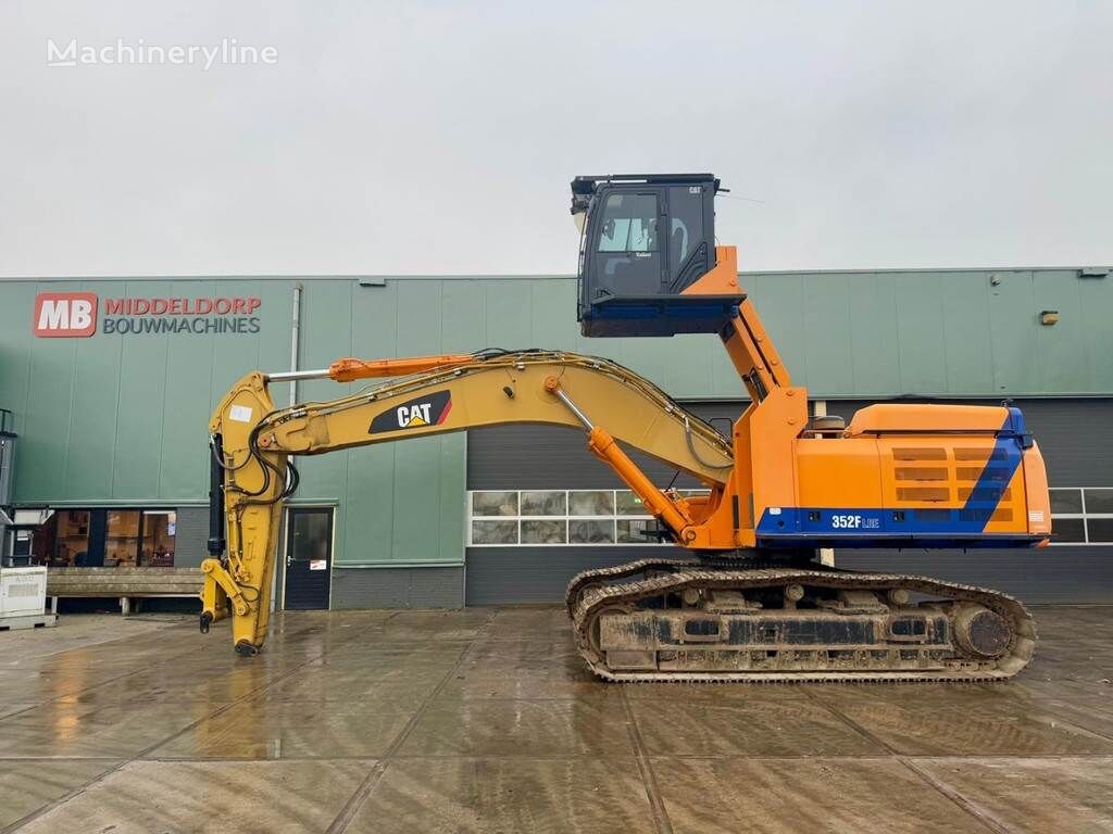 Caterpillar 352F bager za pretovar