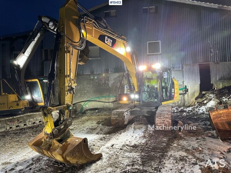 Caterpillar 318EL crawler excavator w/ Cleaning bucket, tooth bucket and rot bager guseničar