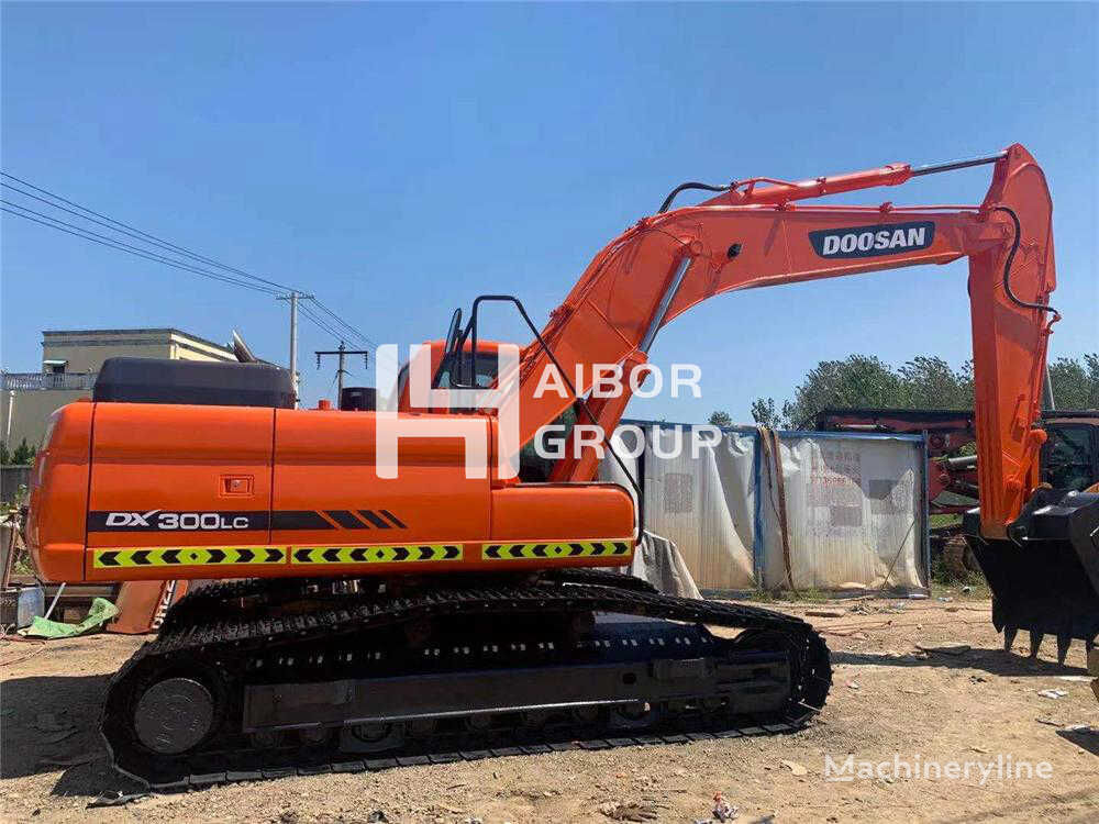 Doosan DX300 bager guseničar