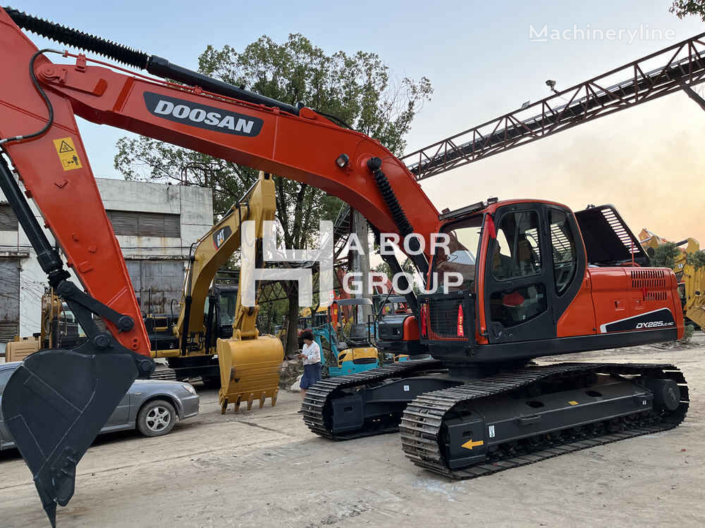 Doosan DX225 LC-9C bager guseničar