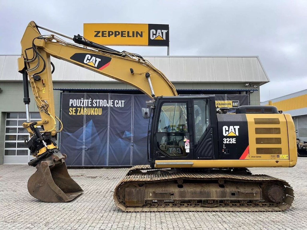 Caterpillar 323E L bager guseničar