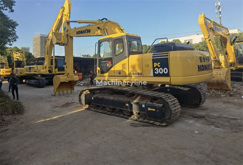 Komatsu PC300-7 bager guseničar