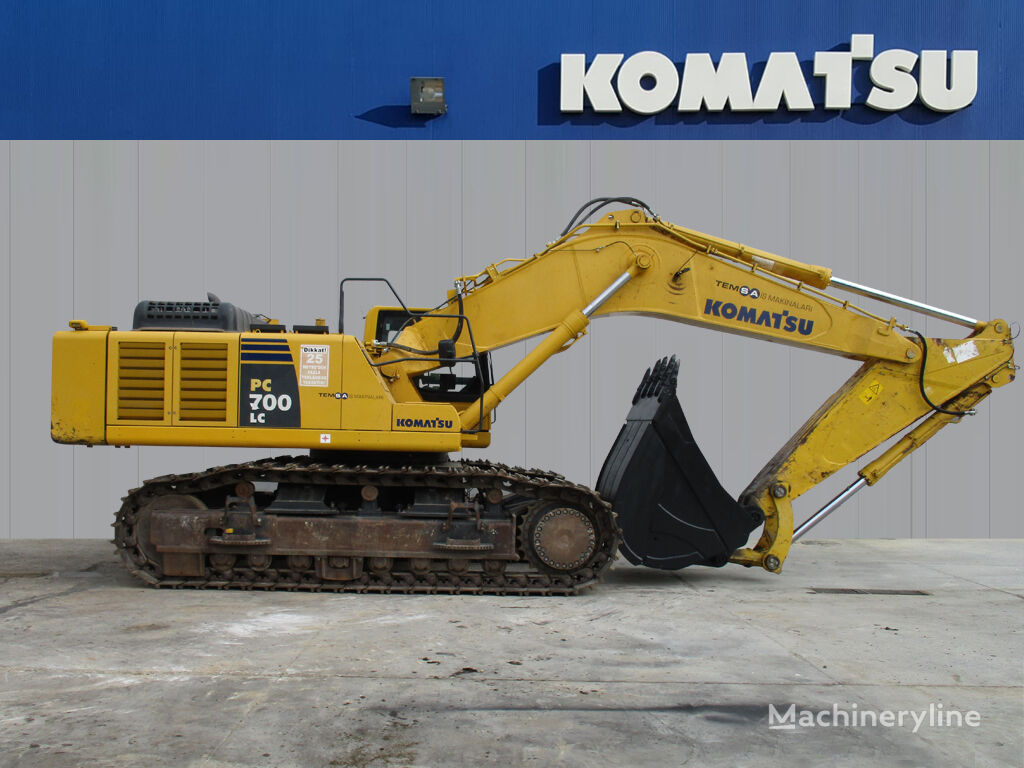 Komatsu PC700 bager guseničar