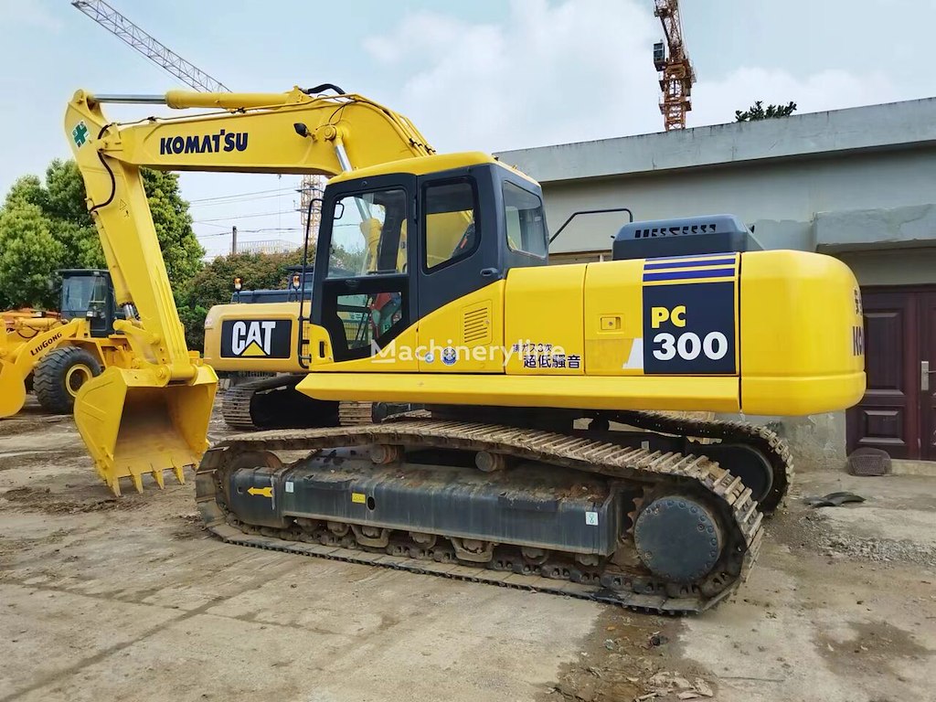 Komatsu PC300 bager guseničar