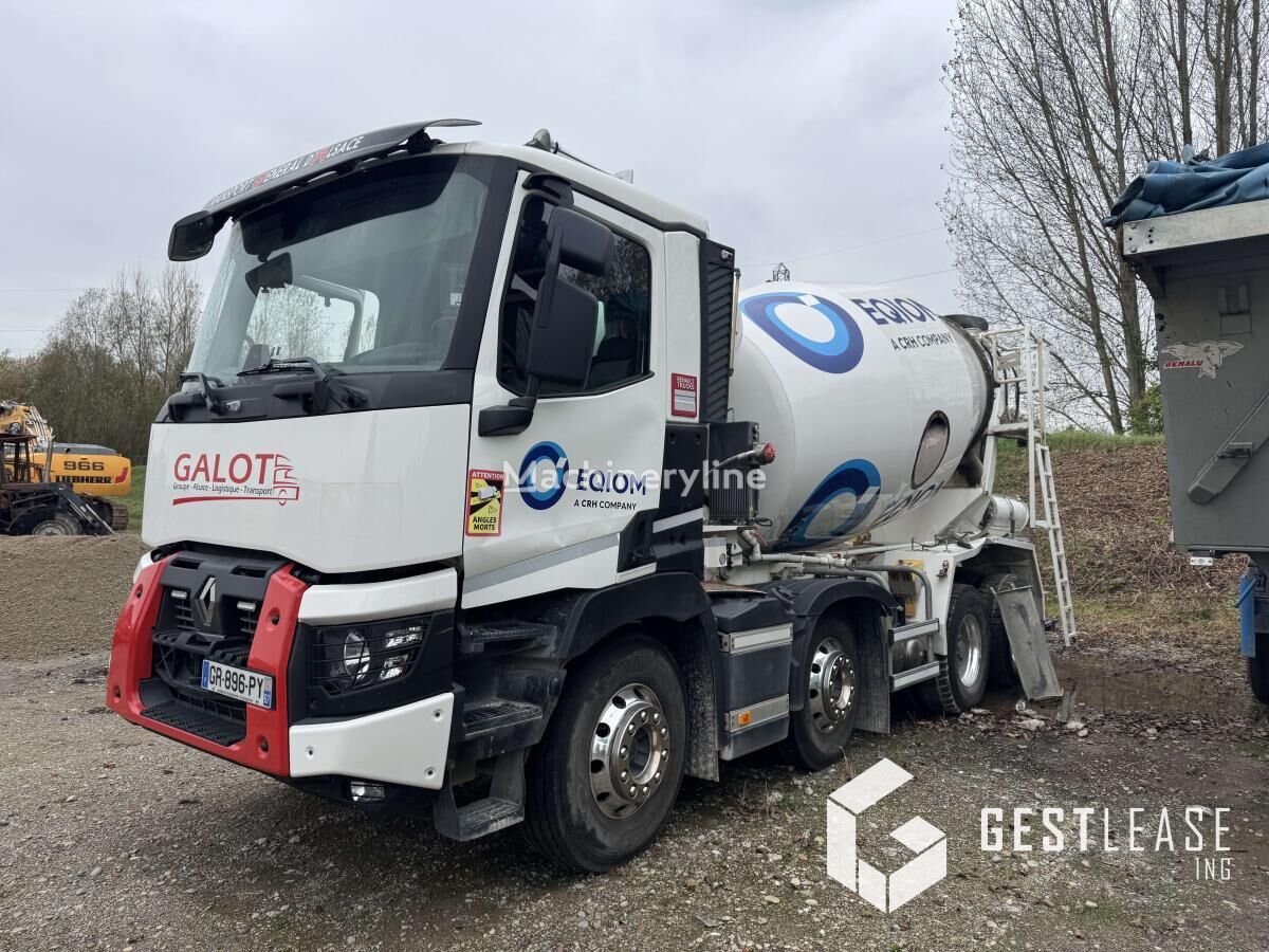 Renault C480 kamion s mešalicom za beton nakon udesa