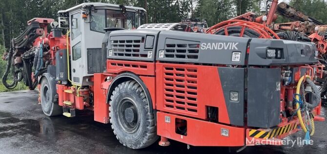 Sandvik DT922i horizontalno bušeće postrojenje