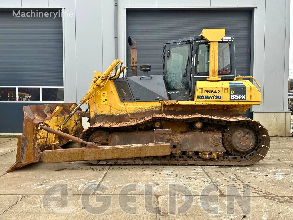 Komatsu D65PX-15E buldožer