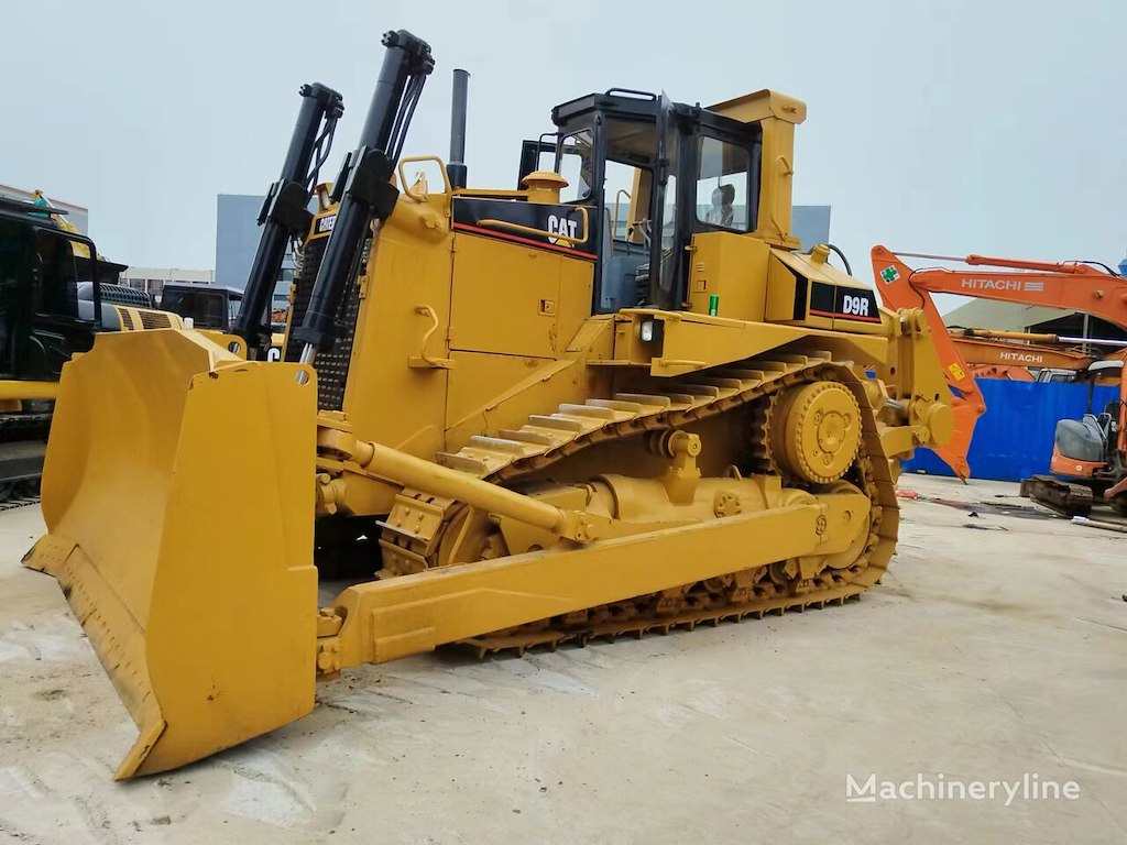 Caterpillar D9R buldožer