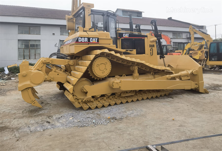 Caterpillar D8R buldožer