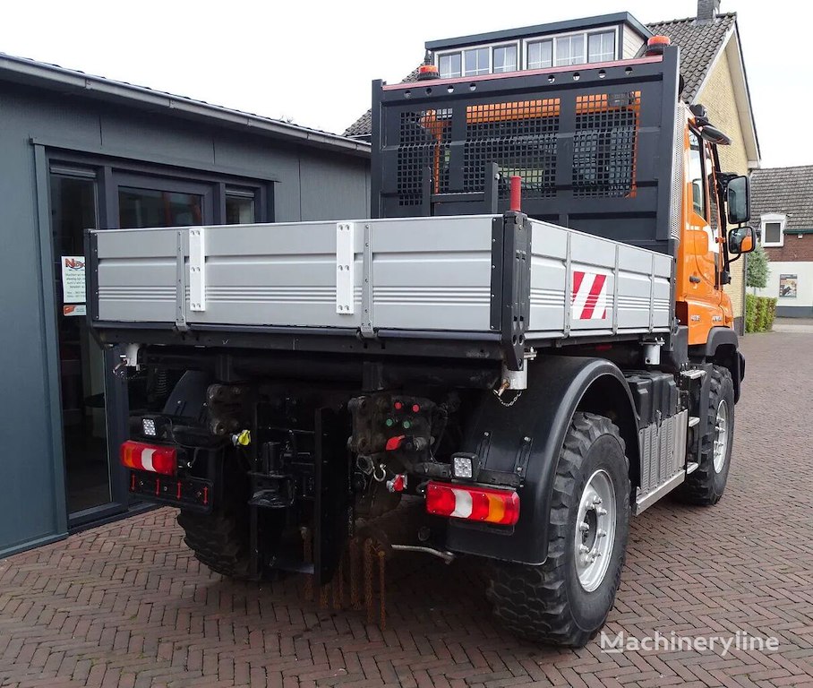 Unimog U 218 4X4 3 ZITS HYDRAULIK ZAPFWELLE AGRI druga građevinska mašina