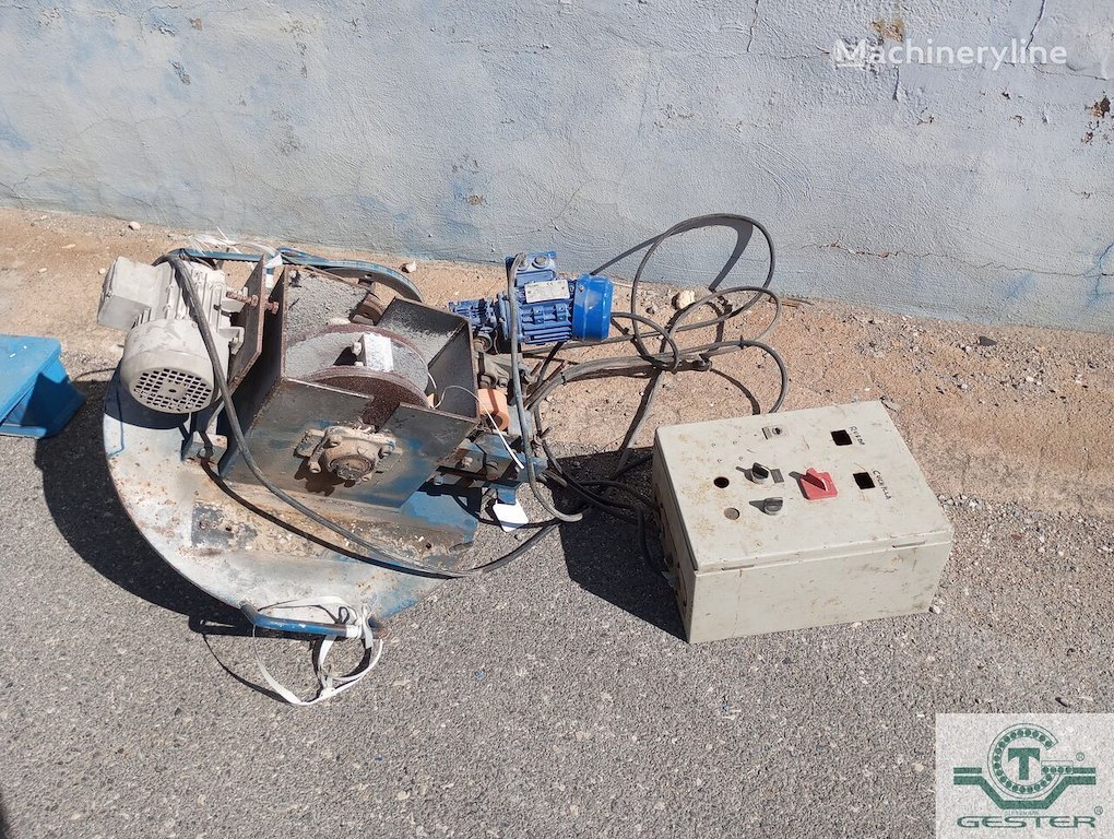 Molino triturador con cuchillas oprema za reciklazu plastike