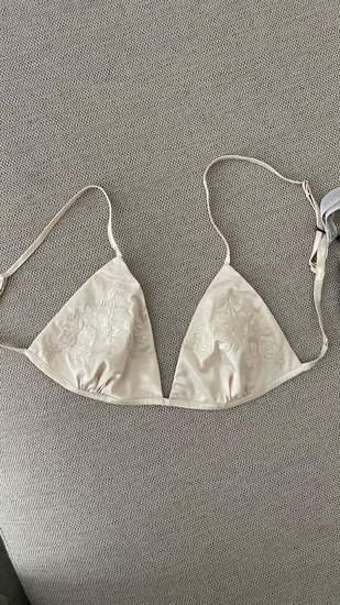 Zara grudnjak bralette