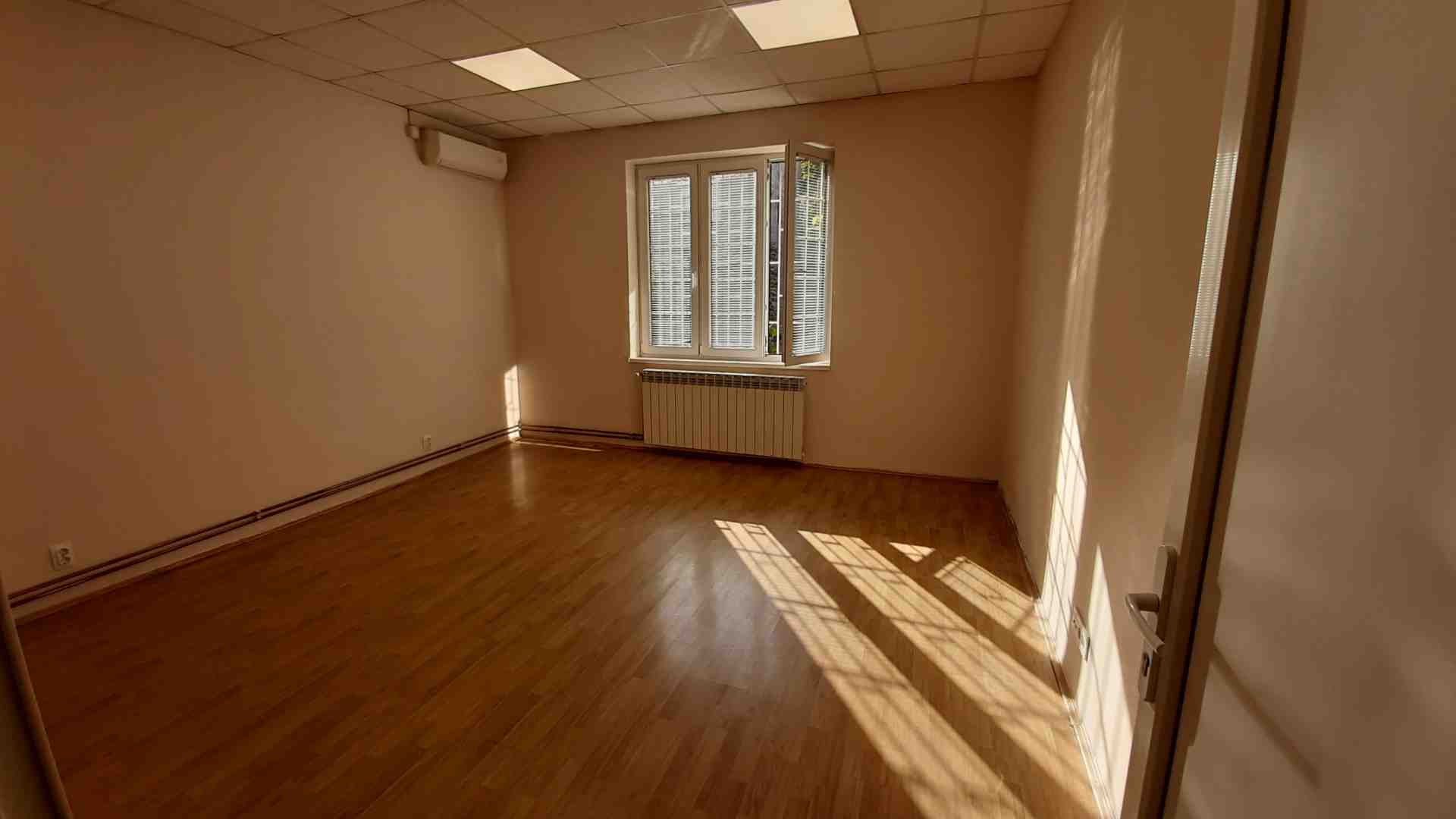 Draže Pavlovića,prazan,renoviran,za pp ID#94638 600 €