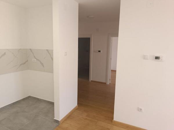 Trosoban stan na prodaju, 63m2, 171.960€