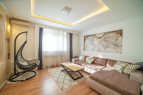 Kuća na prodaju, 218m2, 297.050€