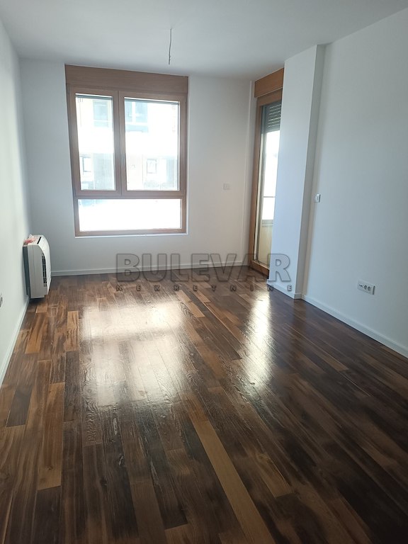 Jednosoban stan, 45 m2, Park Svetog Save, Bulevar Nemanjića ID: i-012990