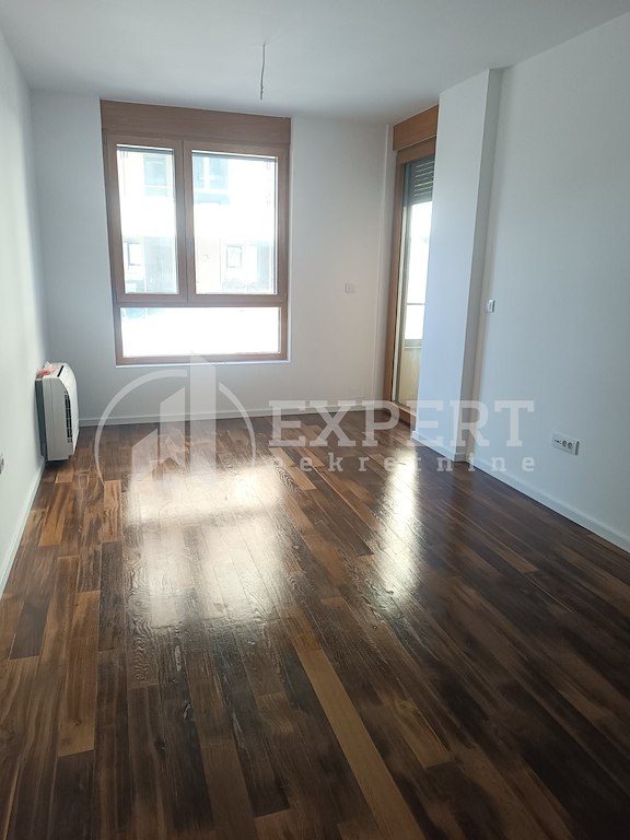 Jednosoban stan, 45 m2, Park Svetog Save, Bulevar Nemanjića ID: i-012990