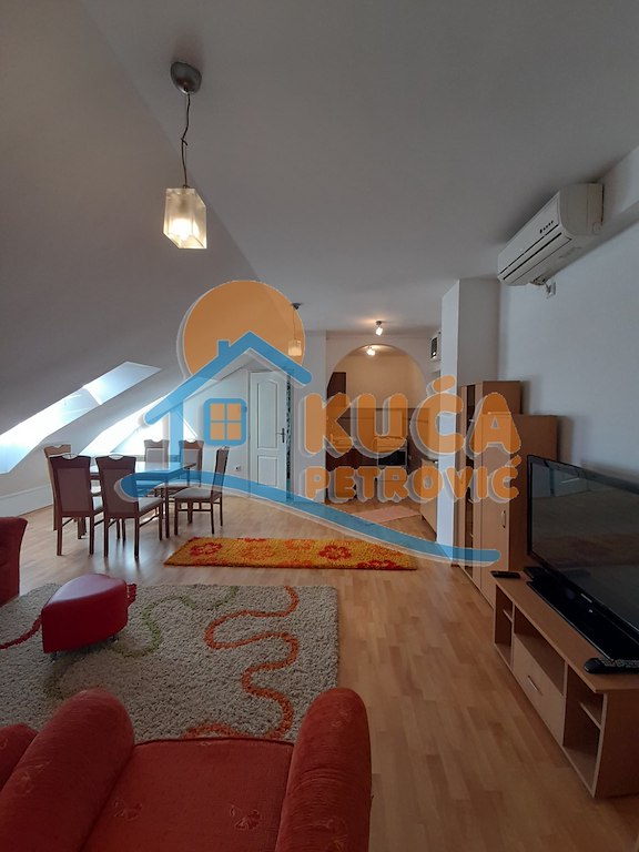 Jednosoban stan, 50 m2, Centar, Strahinjića Bana ID: i-02868