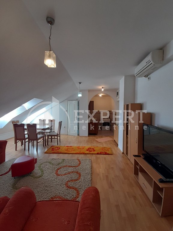 Jednosoban stan, 50 m2, Centar, Strahinjića Bana ID: i-02868