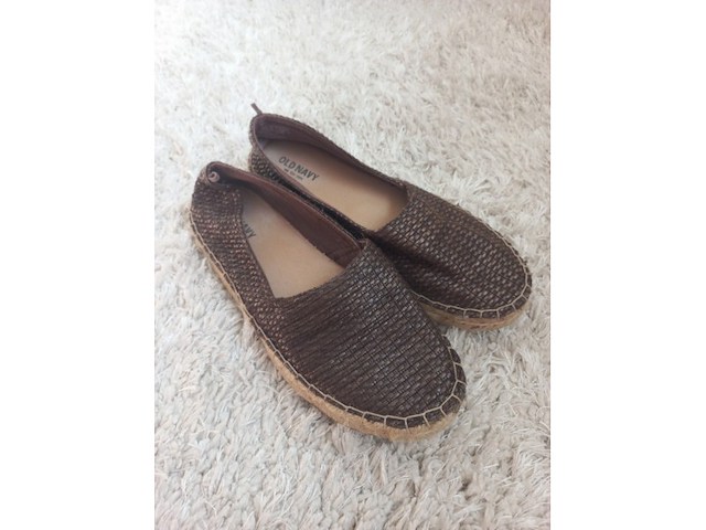 NOVO! Braon Old Navy espadrile