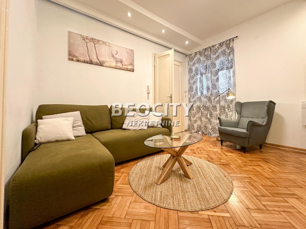 Vračar, Hram Svetog Save, Svetog Save, 2. 0, 62m2, 900EUR