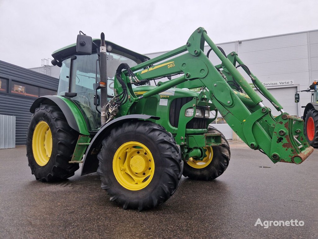 John Deere 5100 R traktor točkaš