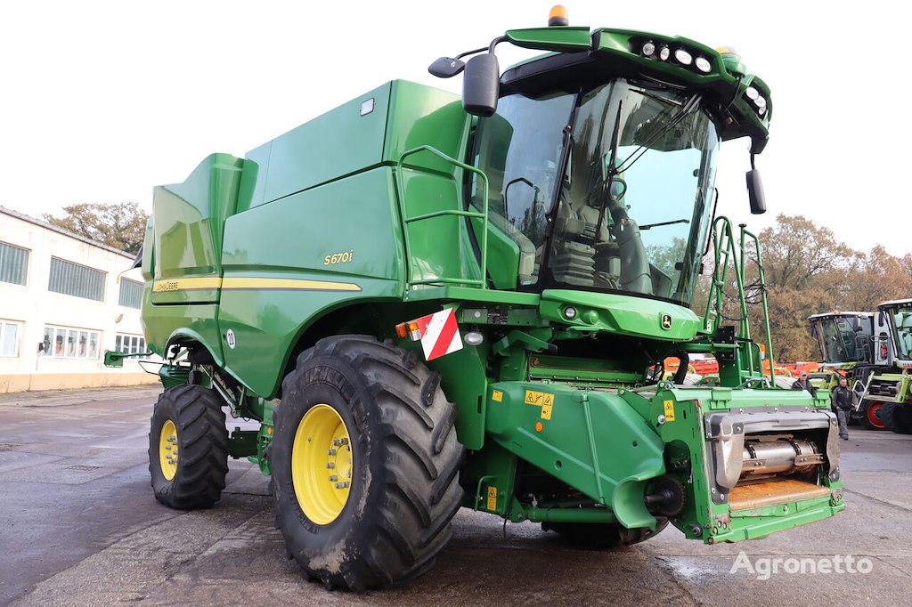 John Deere S670i kombajn za žito