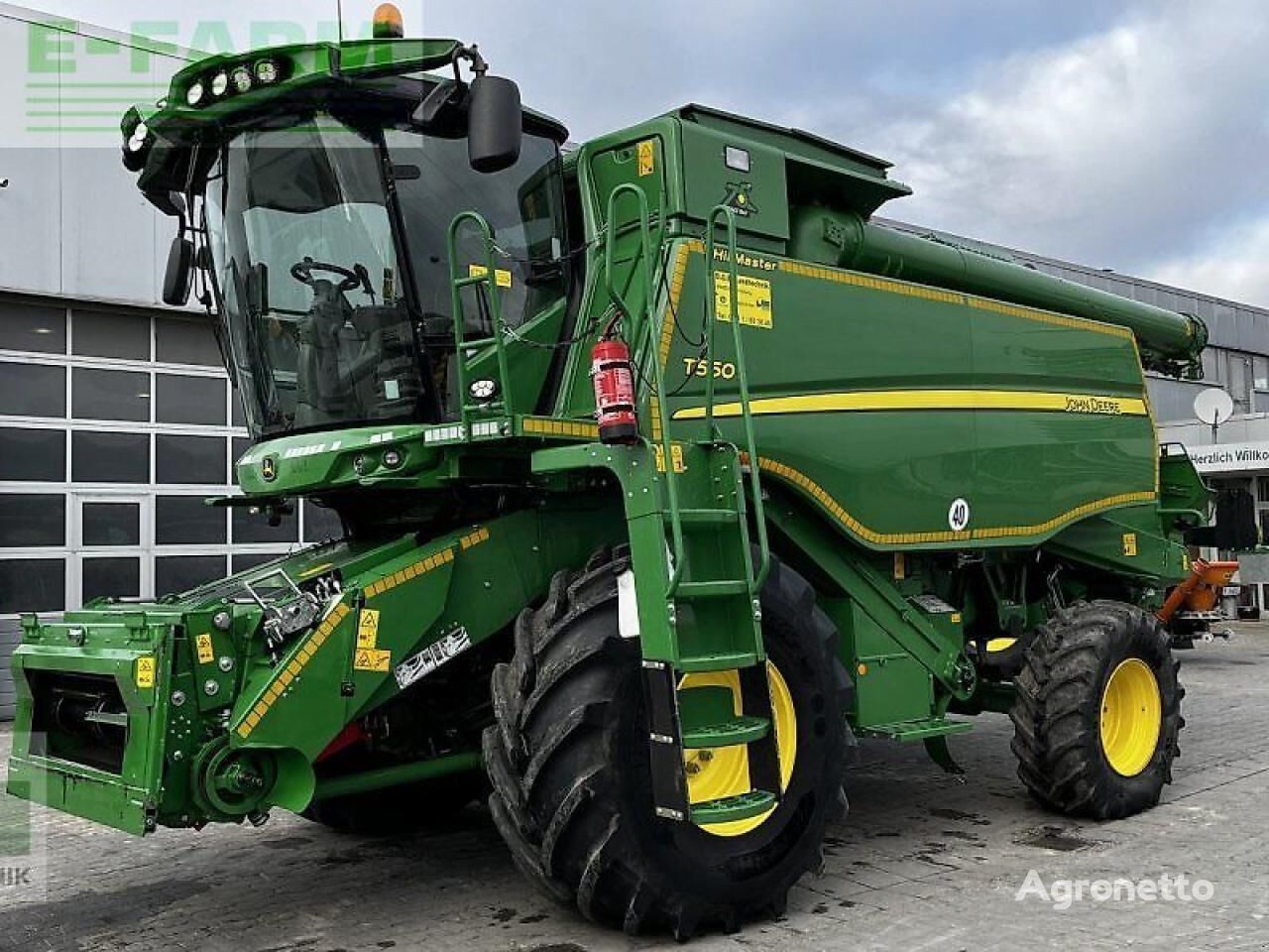 John Deere t560 i hm kombajn za žito