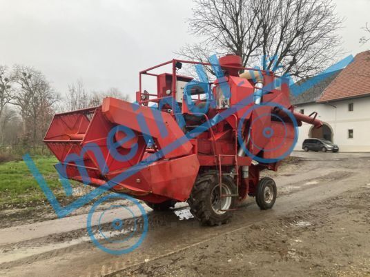 Massey Ferguson kombajn za žito