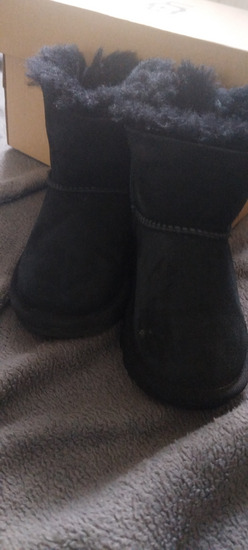 Ugg za devojcice 25/26