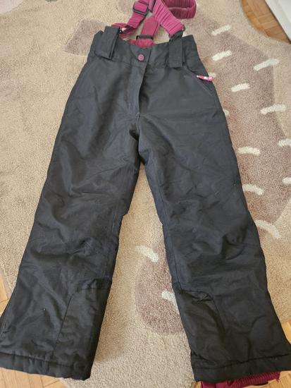 Ski pantalone odlicne 122/128