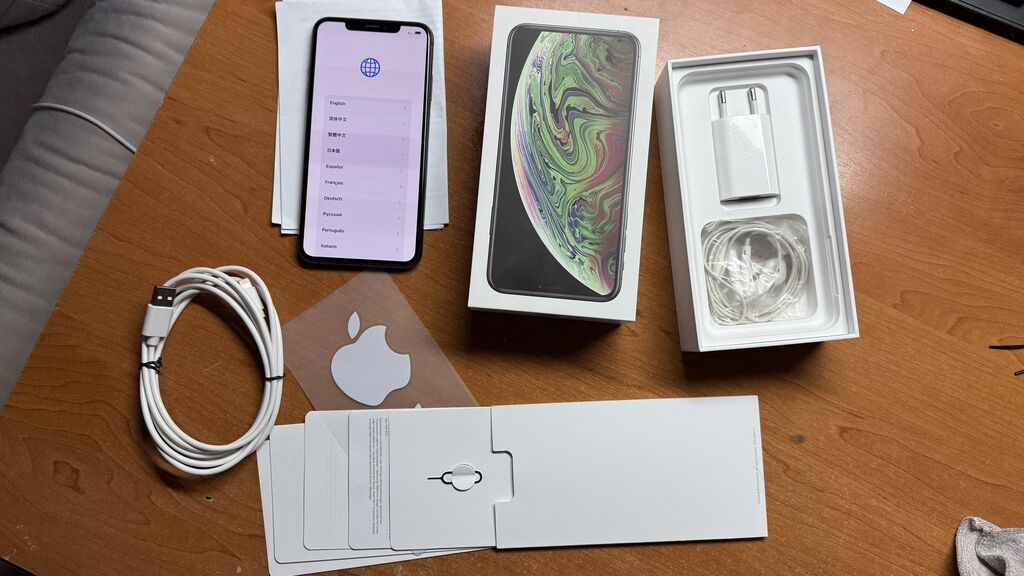 Apple iPhone iPhone Xs Max, 64 GB, Crn, Face ID