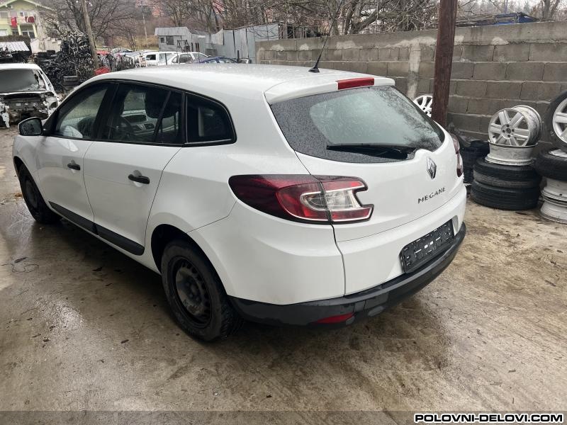 Renault Megane 3 Karavan Bela Boja Karoserija