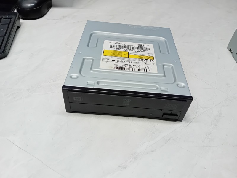 dvd rw sata toshiba samsung ispravan