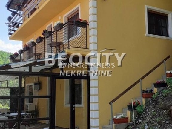 Kraljevo, Bogutovačka Banja, , 10.0, 174m2, 80000EUR