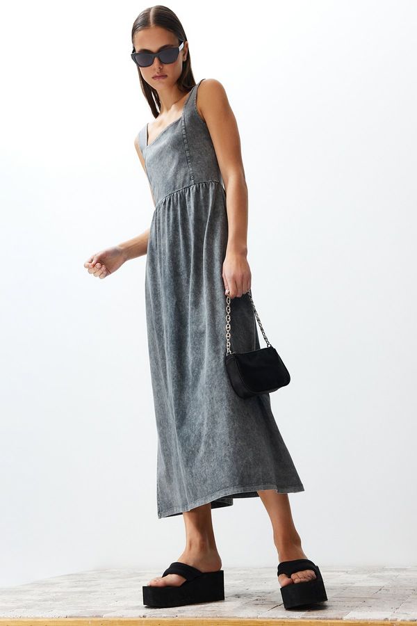 TRENDYOL ANTHRACITE OLD SKATER SQUARE NECK ZERO SLEEVE KNITTED MAXI DRESS