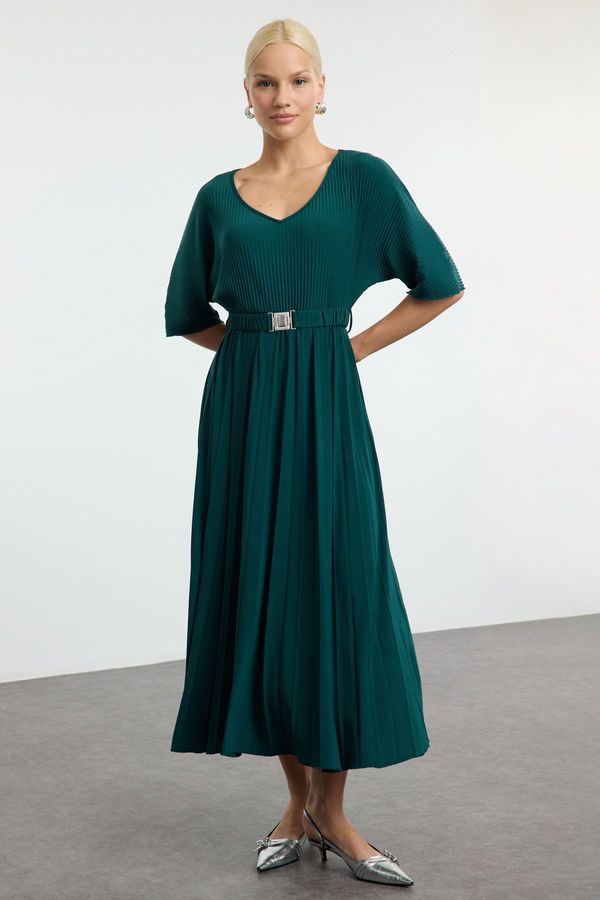 TRENDYOL EMERALD GREEN SKATER BELTED THREE QUARTER SLEEVE MAXI STRETCH KNIT DRESS