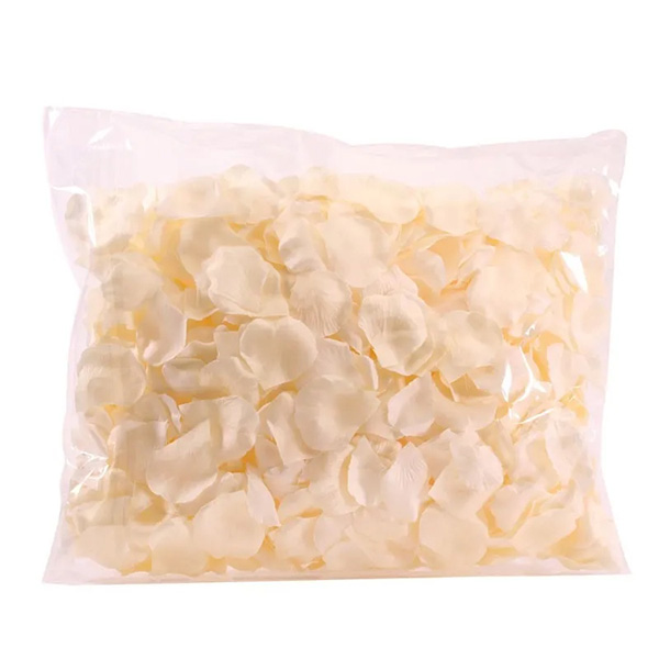 WED131
Cream Rose Petals