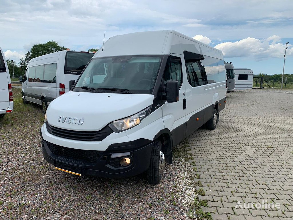 IVECO Daily 21 places putnički minibus