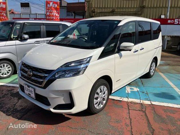 Nissan SERENA minivan