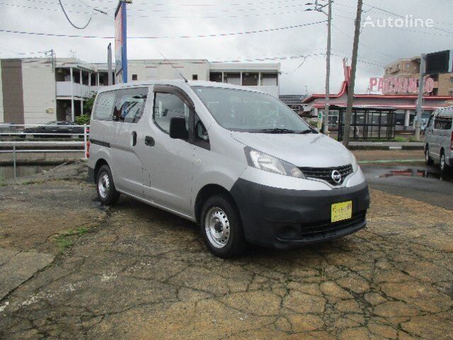 Nissan NV200 VANETTE VAN kombi minibus