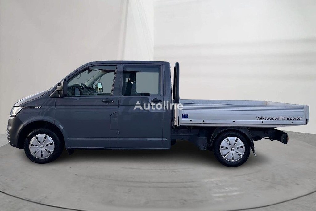 Prodaje se Volkswagen Transporter kamion s ravnom platformom < 3.5t na aukciji