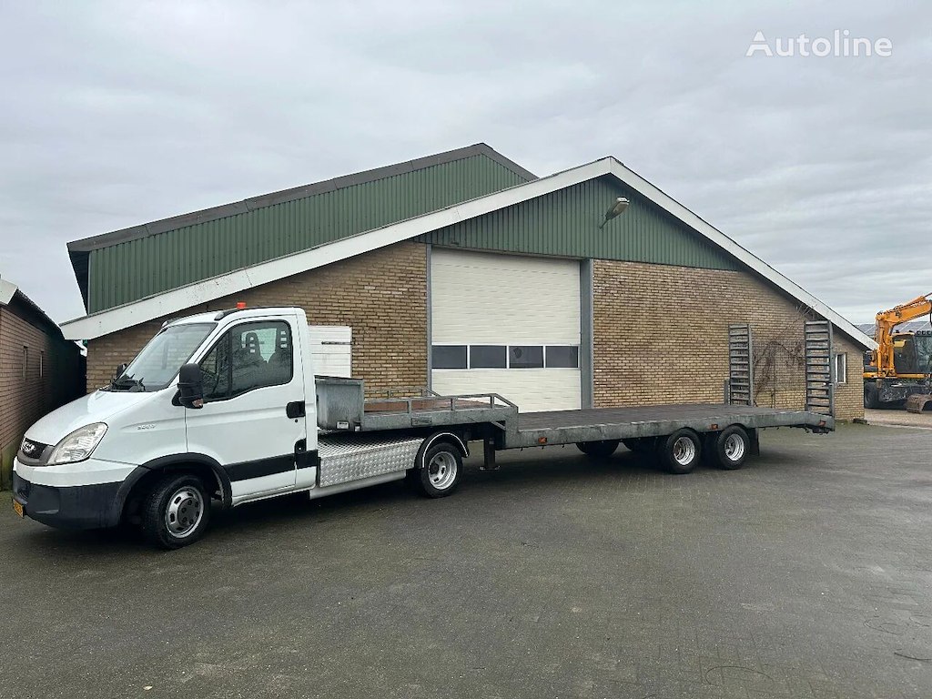 IVECO met dieplader autotransporter